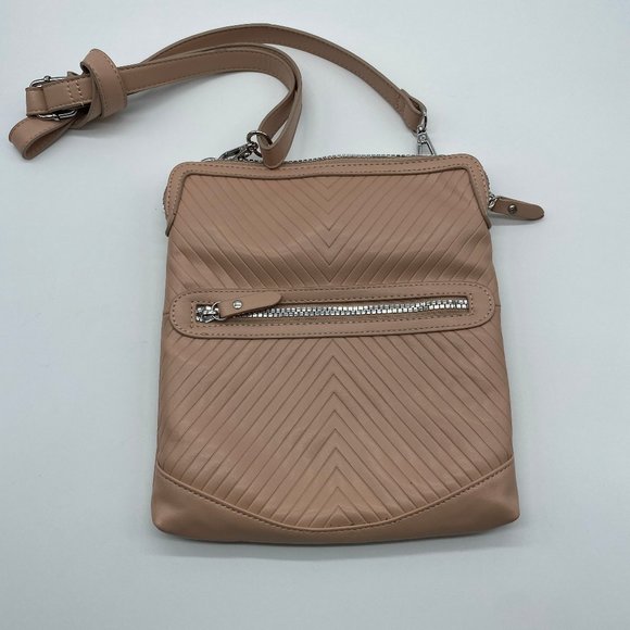 PurseN | Bags | Like New Womens Litt Crossbody Pursen Pink Purse ...